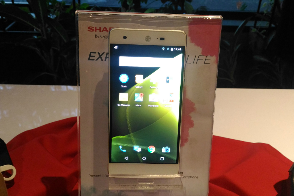 Ini Dia Spesifikasi Sharp Z2 dan Sharp M1